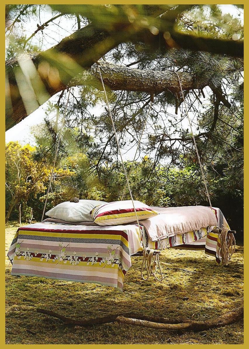 15 Top Ideas for Outdoor Beds That Offer Pleasure - BeautyHarmonyLife