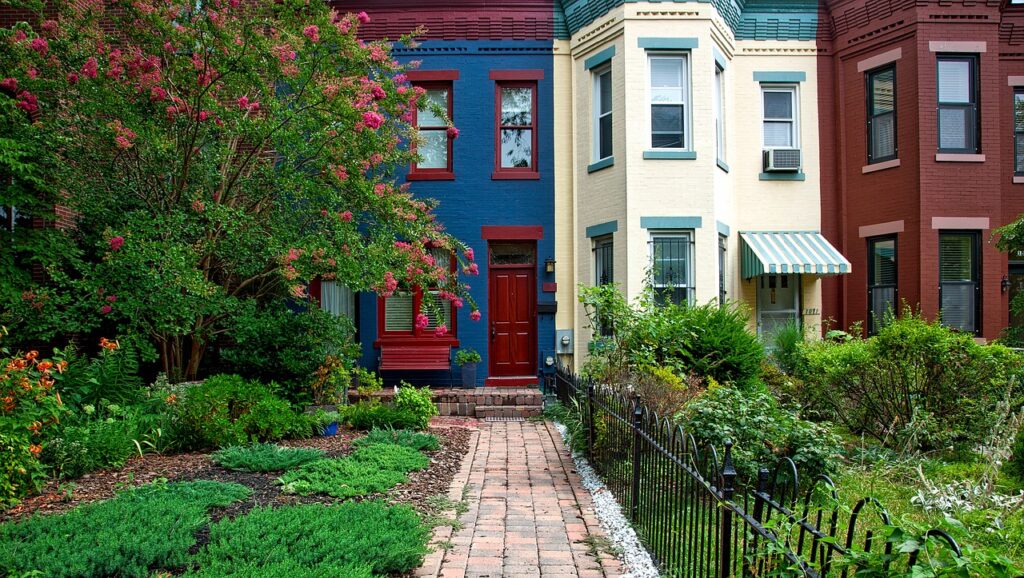 5 Types Of Neighbors And How To Handle Them - BeautyHarmonyLife