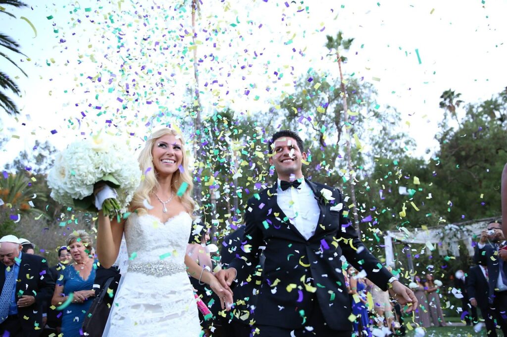 Creative Style Inspirations for Photos of Your Wedding Entourage ...