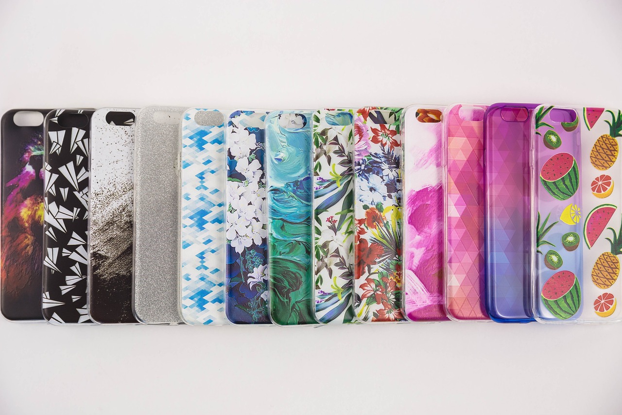 7 DIY Phone Case Ideas to Try On a Budget - BeautyHarmonyLife