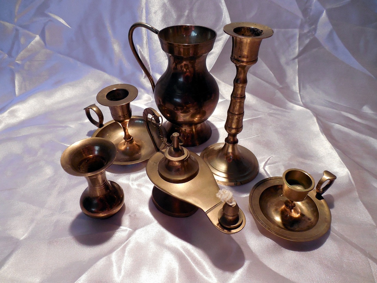 Tips for Cleaning Your Antique Brass Metal Objects - BeautyHarmonyLife