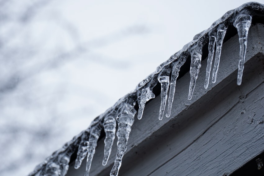 Ways That Snow Can Damage Your Roof and What to Do About It ...