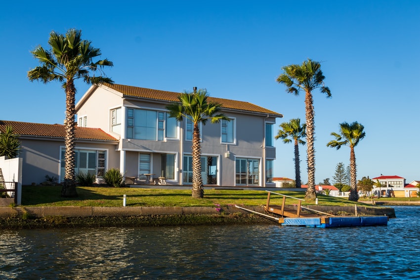 Handy Tips on Managing Your Holiday Home Long-Distance - BeautyHarmonyLife