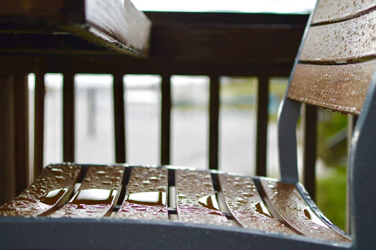 How to Protect Your Outdoor Furniture From the Weather - BeautyHarmonyLife