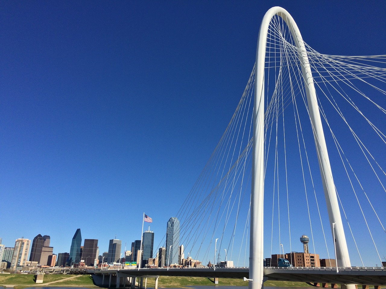 The Pros and Cons of High-Rise Living in Dallas - BeautyHarmonyLife